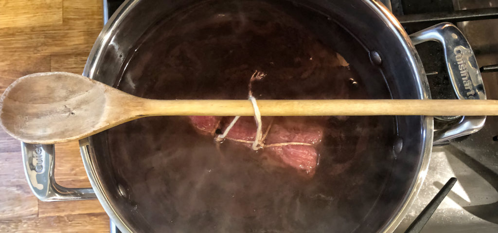 Poached Beef Filet with Creamy Horseradish Leeks - Start Healthy